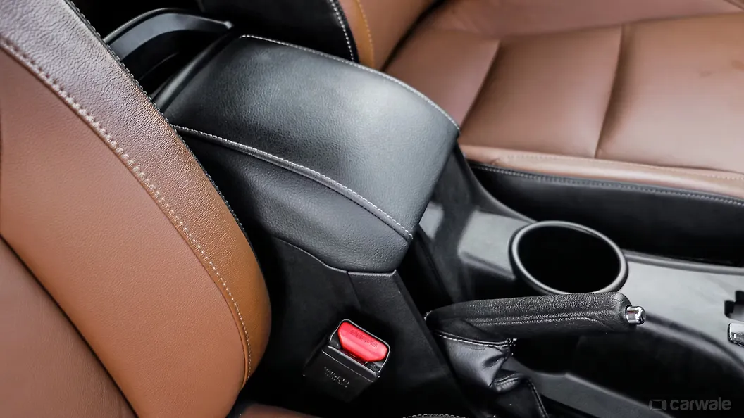 Innova Crysta [2016-2020] Interior Image, Innova Crysta [2016-2020 ...