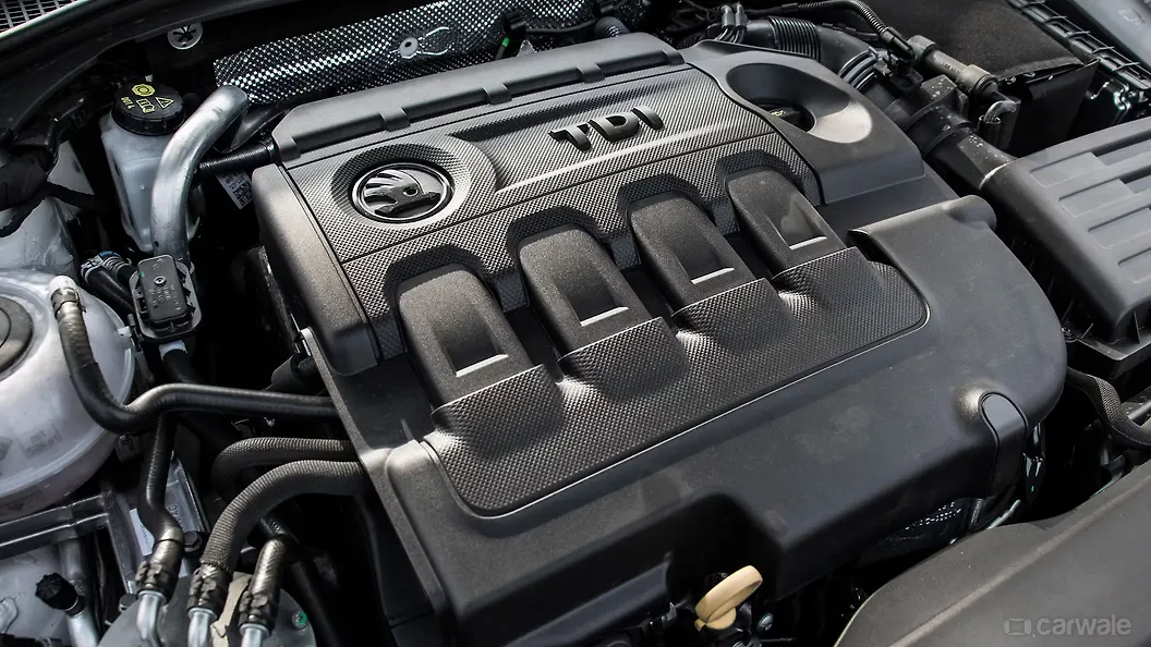 Superb [2016-2020] Engine Bay Image, Superb [2016-2020] Photos in India ...