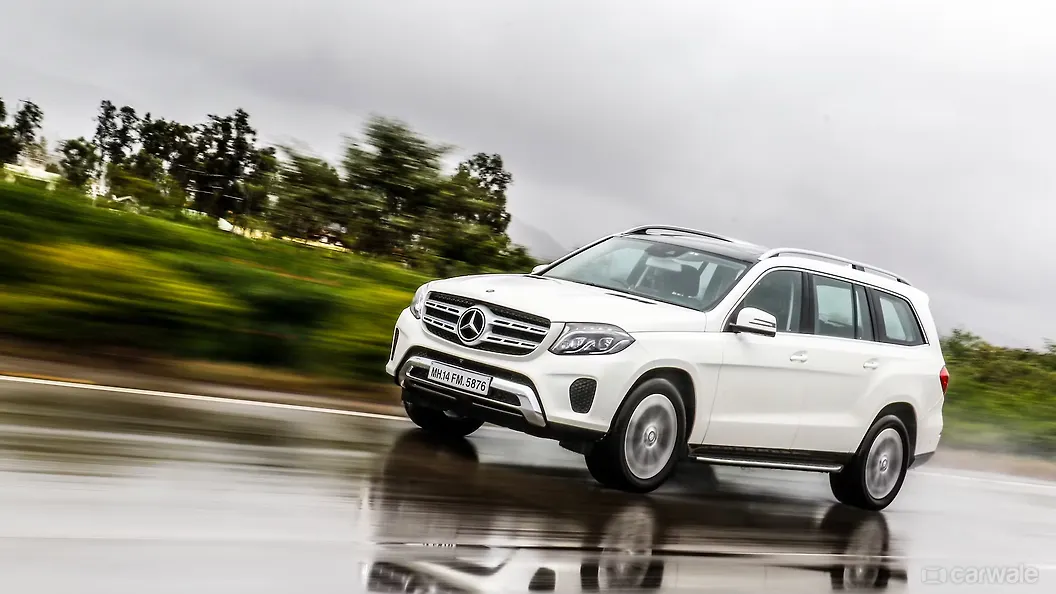 GLS [2016-2020] Driving Image, GLS [2016-2020] Photos in India - CarWale