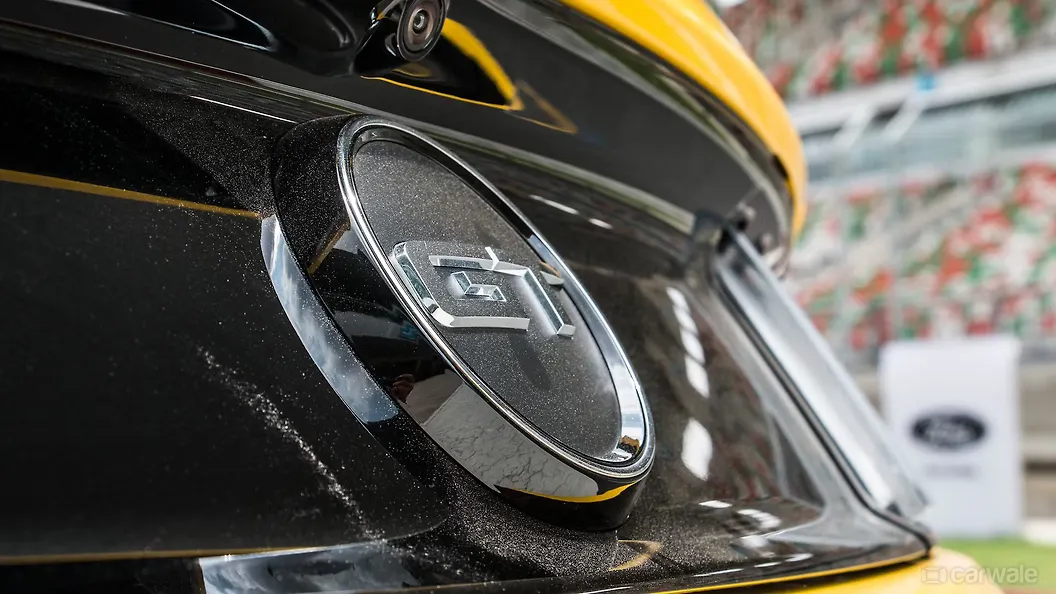 Mustang Badges Image, Mustang Photos in India - CarWale