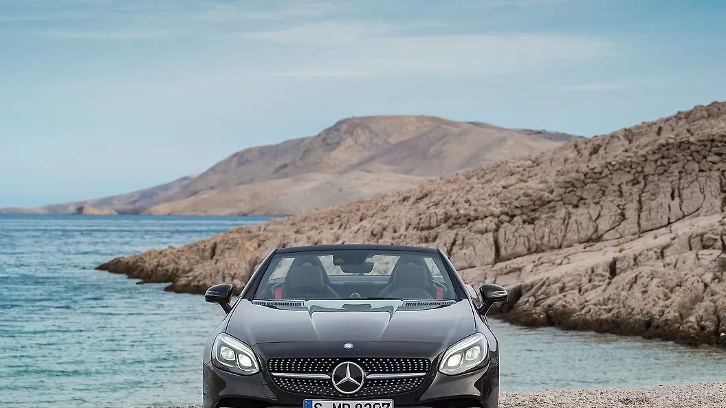 SLC Rear View Image, SLC Photos in India - CarWale