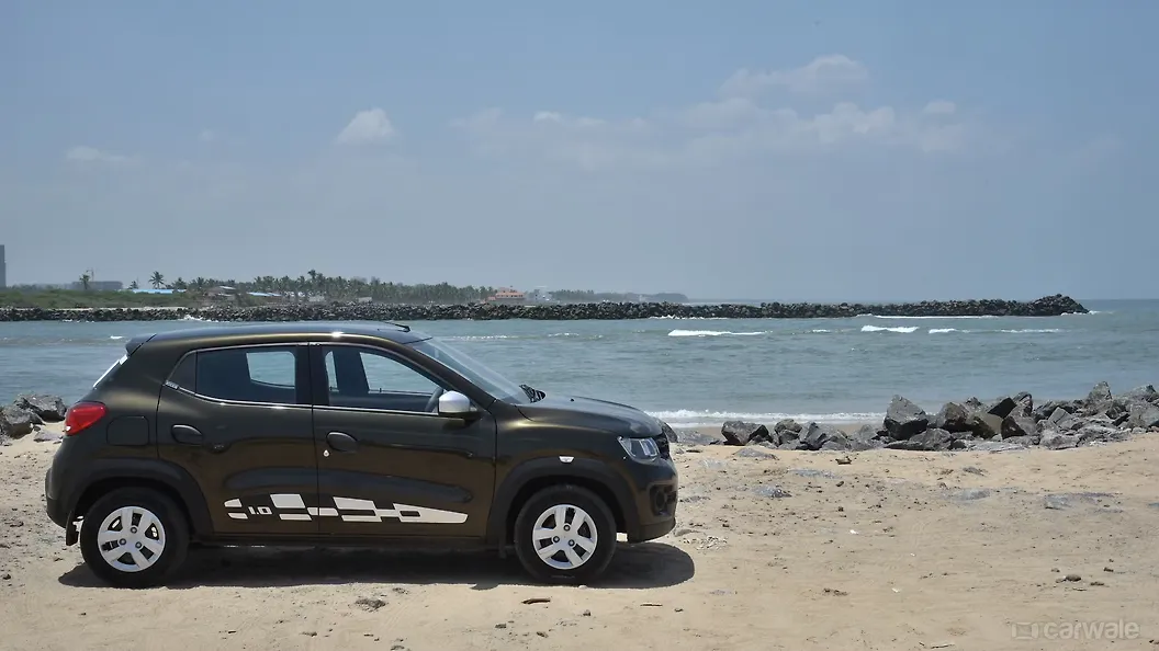 Kwid [2015-2019] Exterior Image, Kwid [2015-2019] Photos in India - CarWale