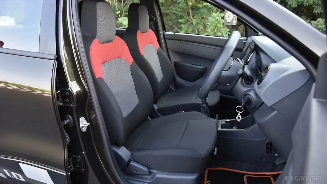 Kwid [2015-2019] Interior Image, Kwid [2015-2019] Photos in India - CarWale