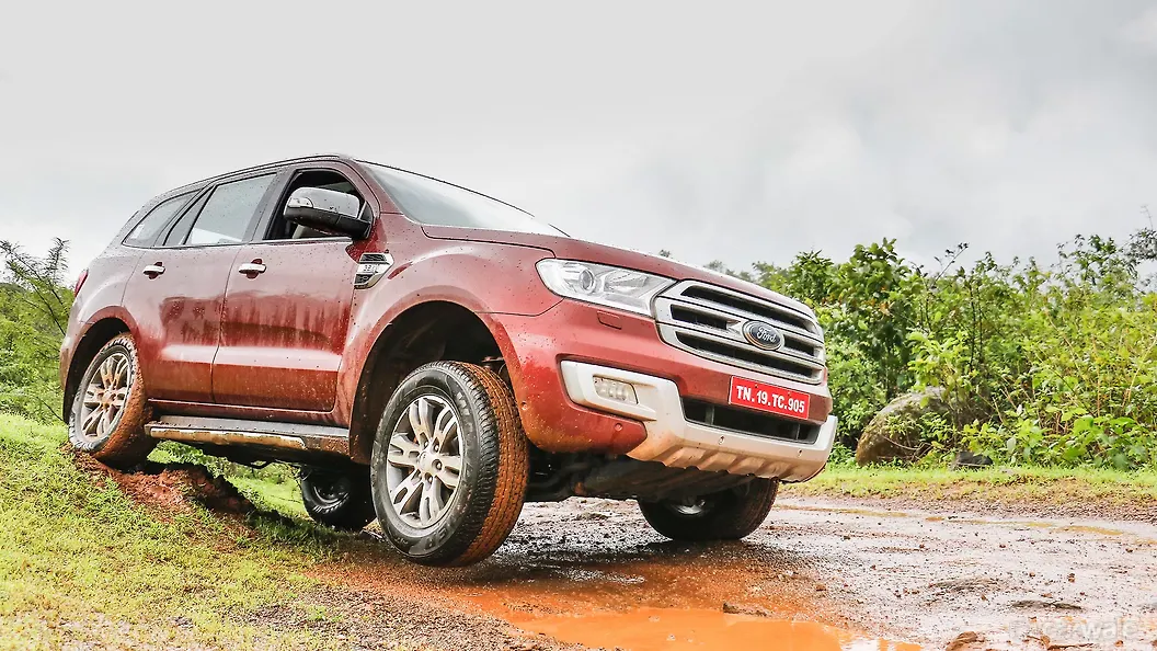 Endeavour [2016-2019] Rear View Image, Endeavour [2016-2019] Photos in ...