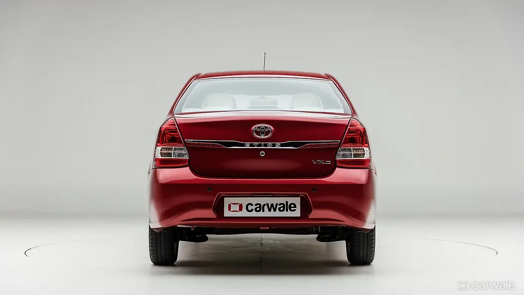 Toyota Platinum Etios Images - Interior & Exterior Photo Gallery [50 ...