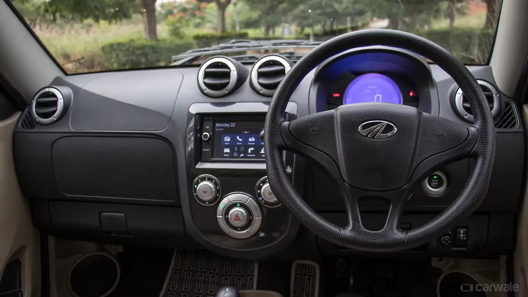 e2o [2014-2016] Dashboard Image, e2o [2014-2016] Photos in India - CarWale