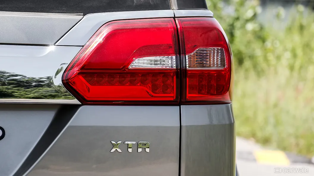 Hexa Interior Image, Hexa Photos in India - CarWale