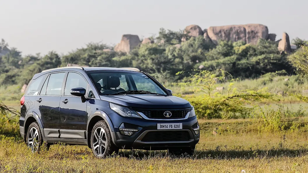 Hexa Right Front Three Quarter Image, Hexa Photos in India - CarWale