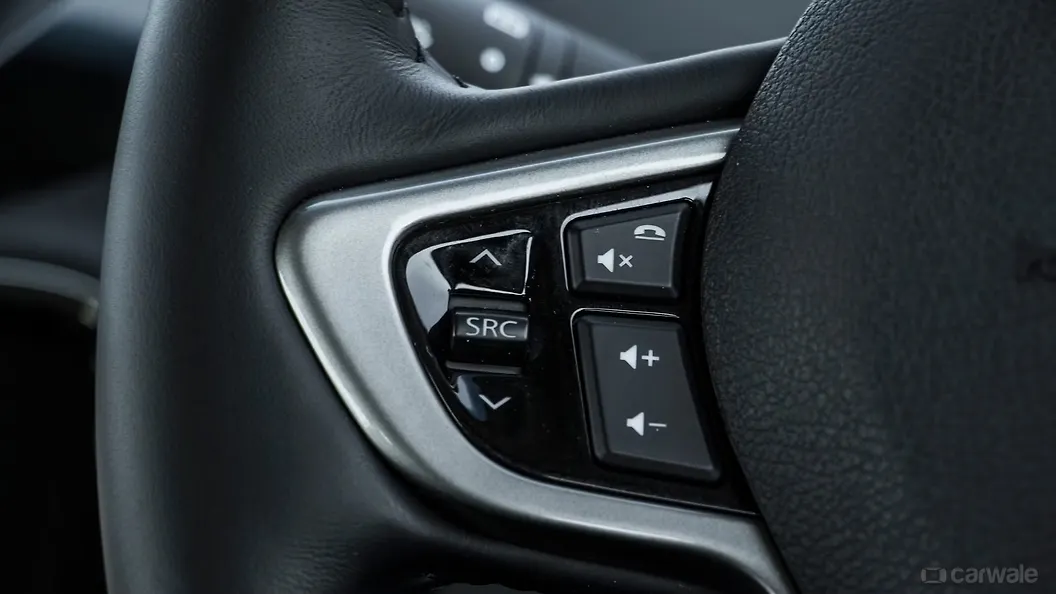 Hexa Steering Wheel Image, Hexa Photos in India - CarWale