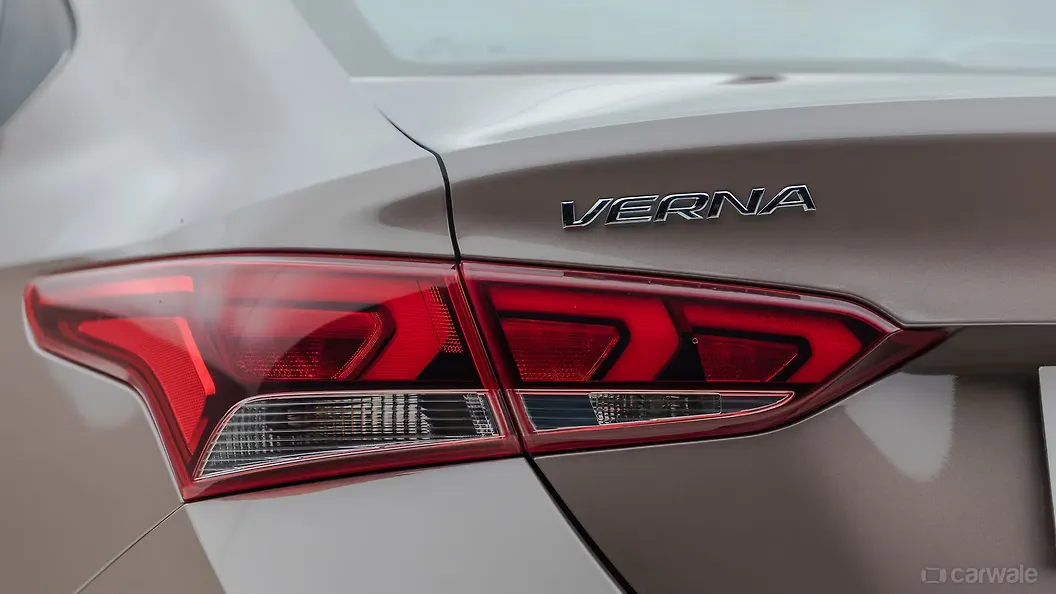 Verna [2017-2020] Tail Lamps Image, Verna [2017-2020] Photos in India ...