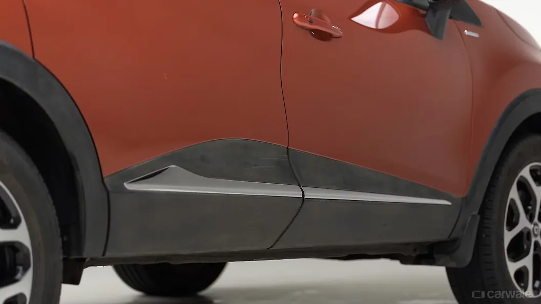 Captur Front View Image, Captur Photos in India - CarWale