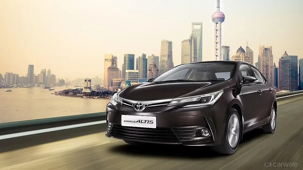 Corolla Altis Exterior Image, Corolla Altis Photos in India - CarWale