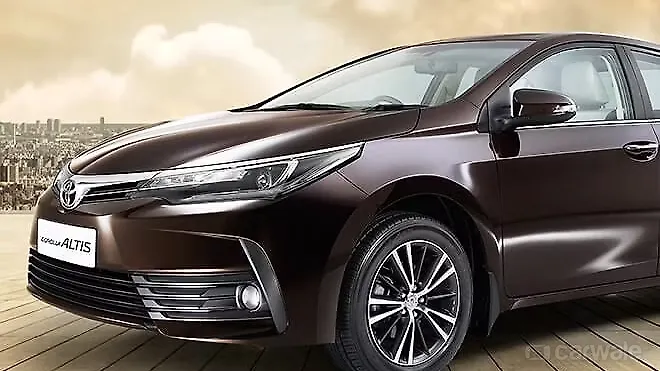 Corolla Altis Exterior Image, Corolla Altis Photos in India - CarWale