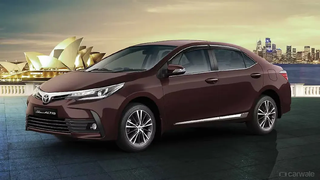 Corolla Altis Exterior Image, Corolla Altis Photos in India - CarWale