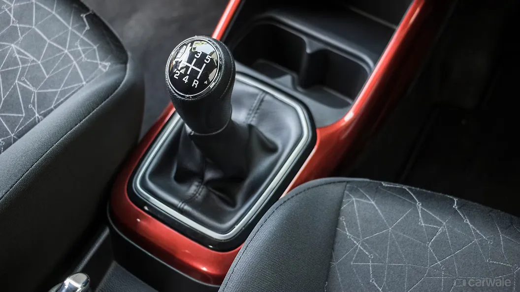 Ignis [2017-2019] Interior Image, Ignis [2017-2019] Photos in India ...