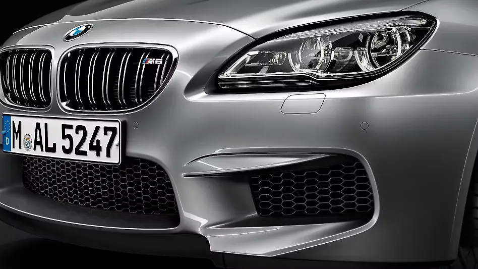 BMW M6 Photo, Front view Image - CarWale