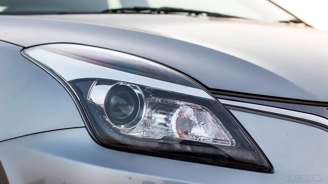 Baleno [2015-2019] Headlamps Image, Baleno [2015-2019] Photos in India ...