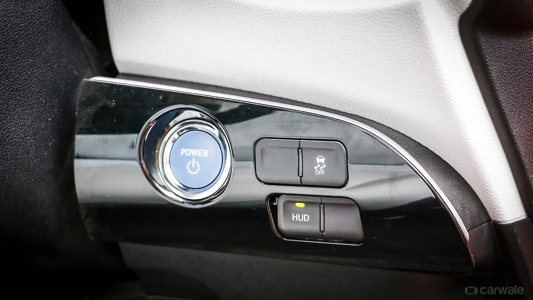 Prius Interior Image, Prius Photos in India - CarWale