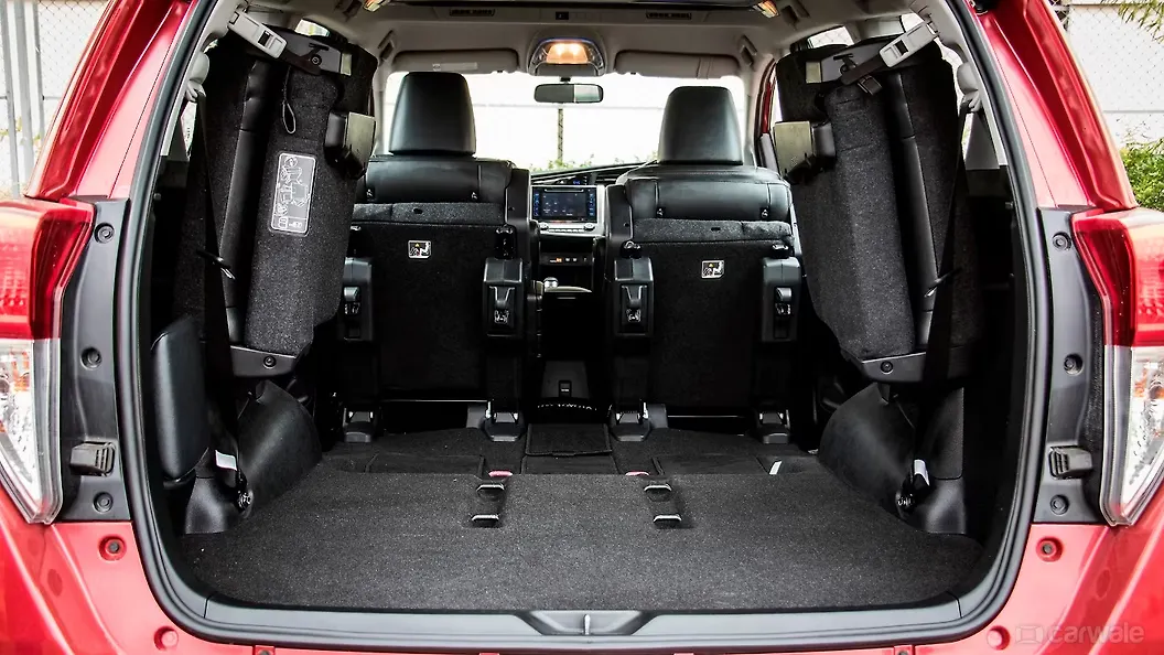 Innova Crysta [2016-2020] Boot Space Image, Innova Crysta [2016-2020 ...