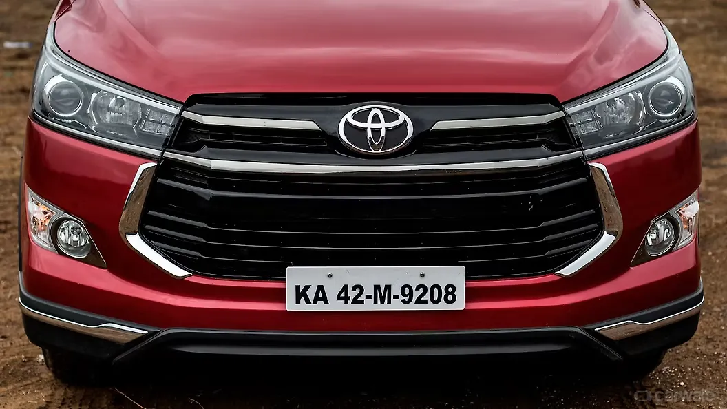 Innova Crysta [2016-2020] Front View Image, Innova Crysta [2016-2020 ...