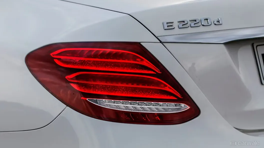 E-Class [2017-2021] Tail Lamps Image, E-Class [2017-2021] Photos in ...