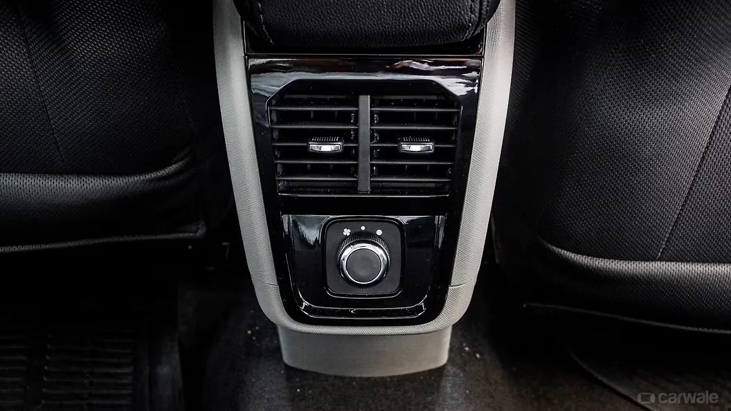 Nexon [2017-2020] AC Vents Image, Nexon [2017-2020] Photos in India ...