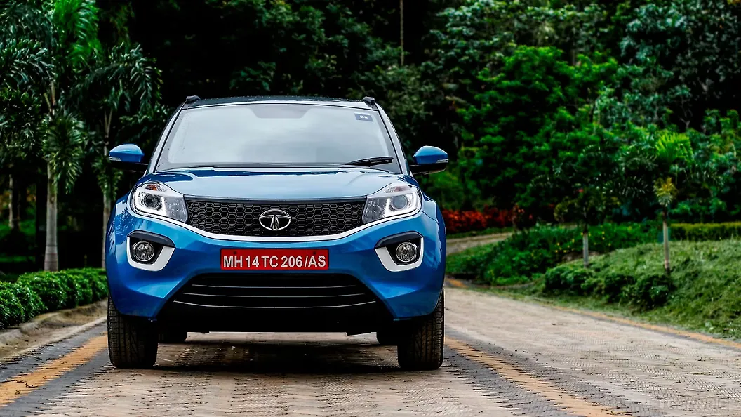 Nexon [2017-2020] Front View Image, Nexon [2017-2020] Photos in India ...