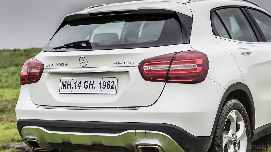 GLA Exterior Image, GLA Photos in India - CarWale