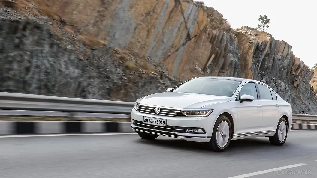 Passat Exterior Image, Passat Photos in India - CarWale