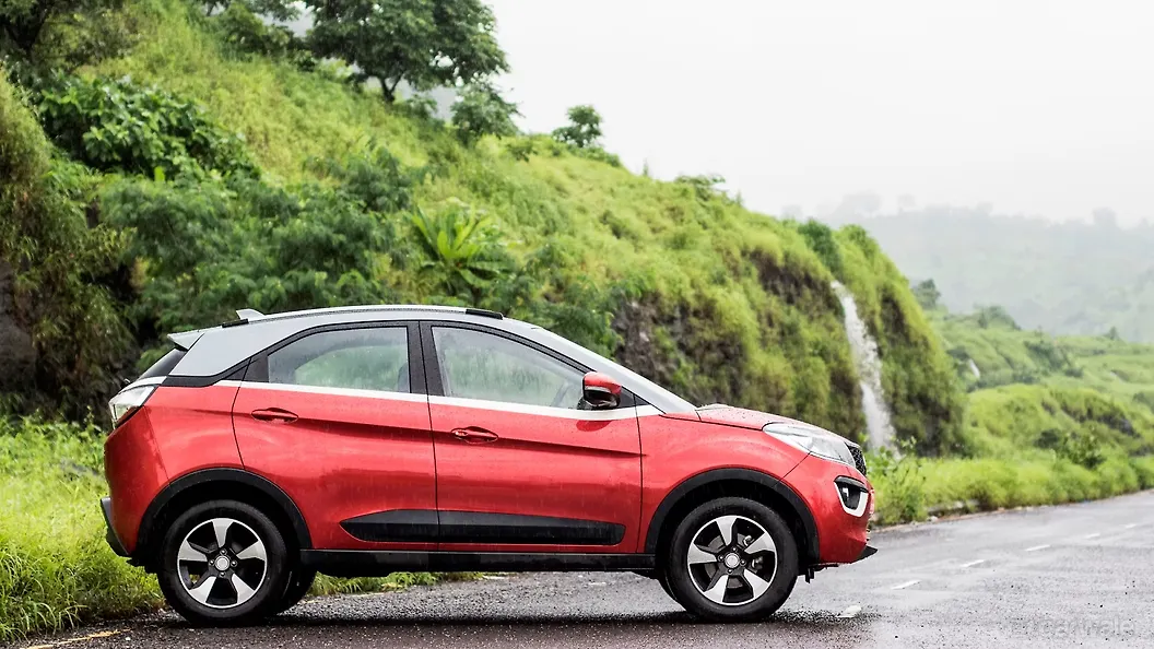 Nexon [2017-2020] Right Side Image, Nexon [2017-2020] Photos in India ...