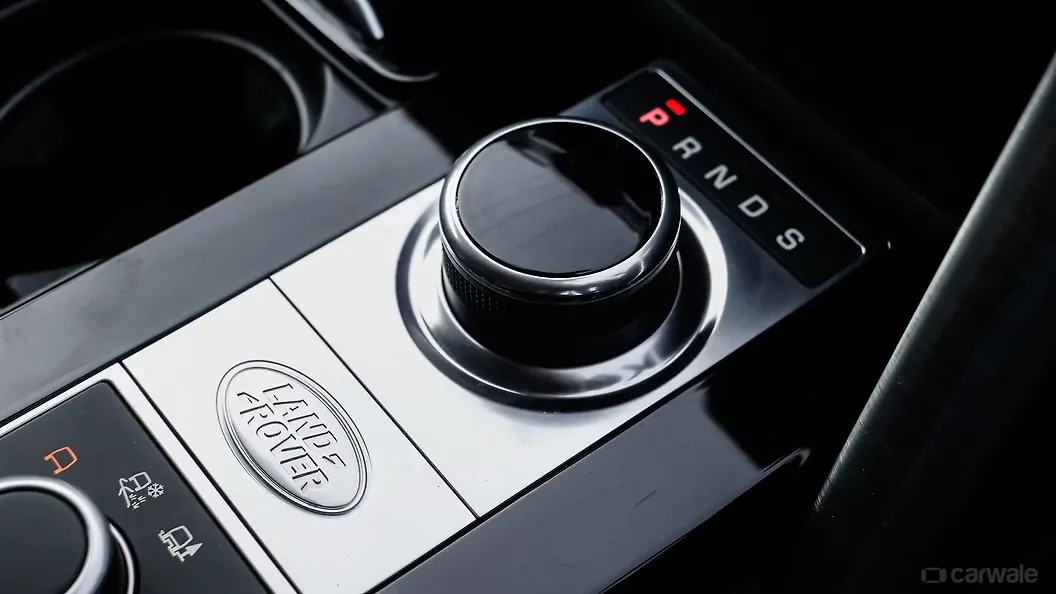 Discovery Gear-Lever Image, Discovery Photos in India - CarWale