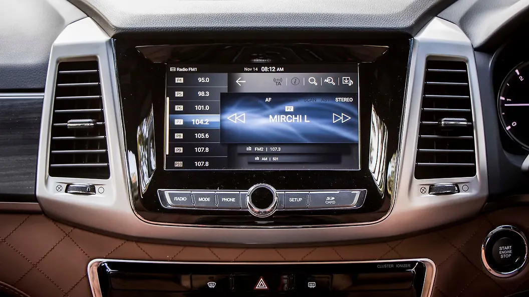 Mahindra Alturas G4 Photo, Interior Image - CarWale