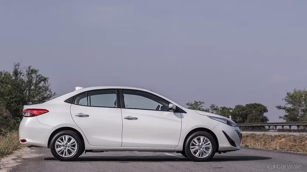 Yaris Exterior Image, Yaris Photos in India - CarWale