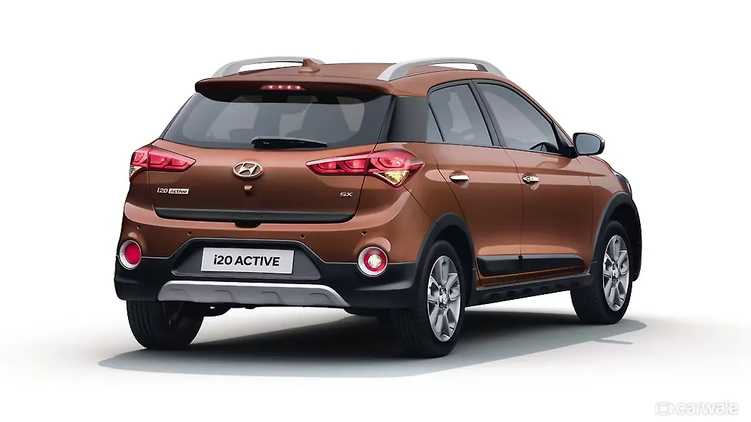 i20 Active Exterior Image, i20 Active Photos in India - CarWale