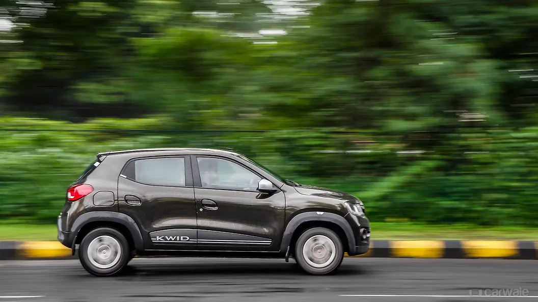 Kwid [2015-2019] Exterior Image, Kwid [2015-2019] Photos in India - CarWale