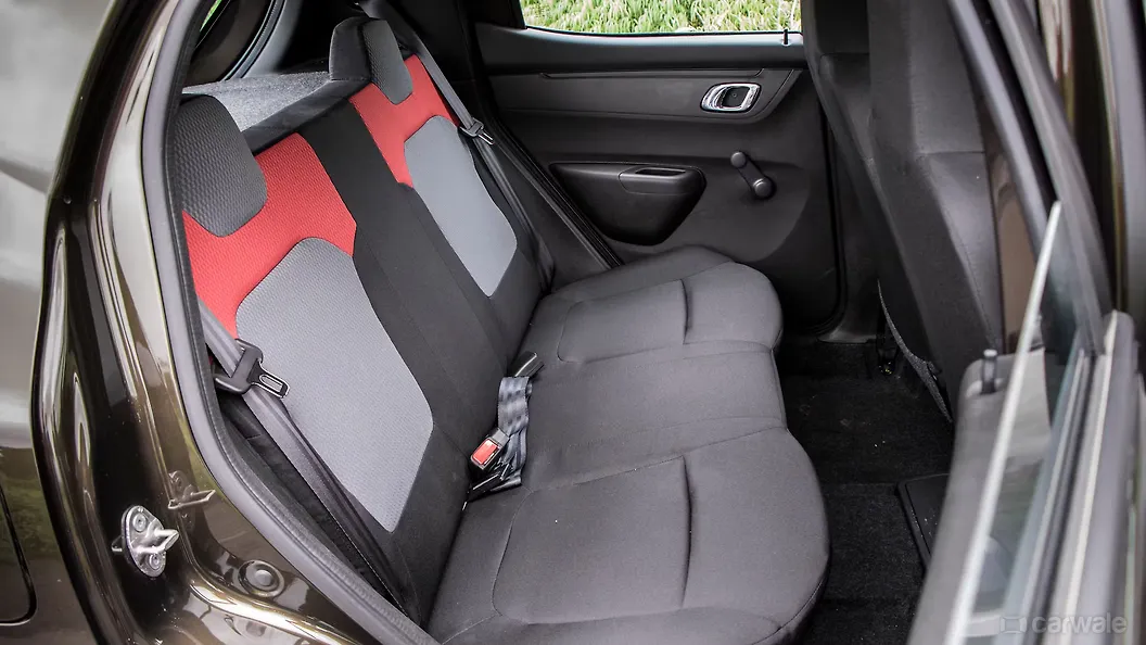 Kwid [2015-2019] Rear Seat Space Image, Kwid [2015-2019] Photos in ...