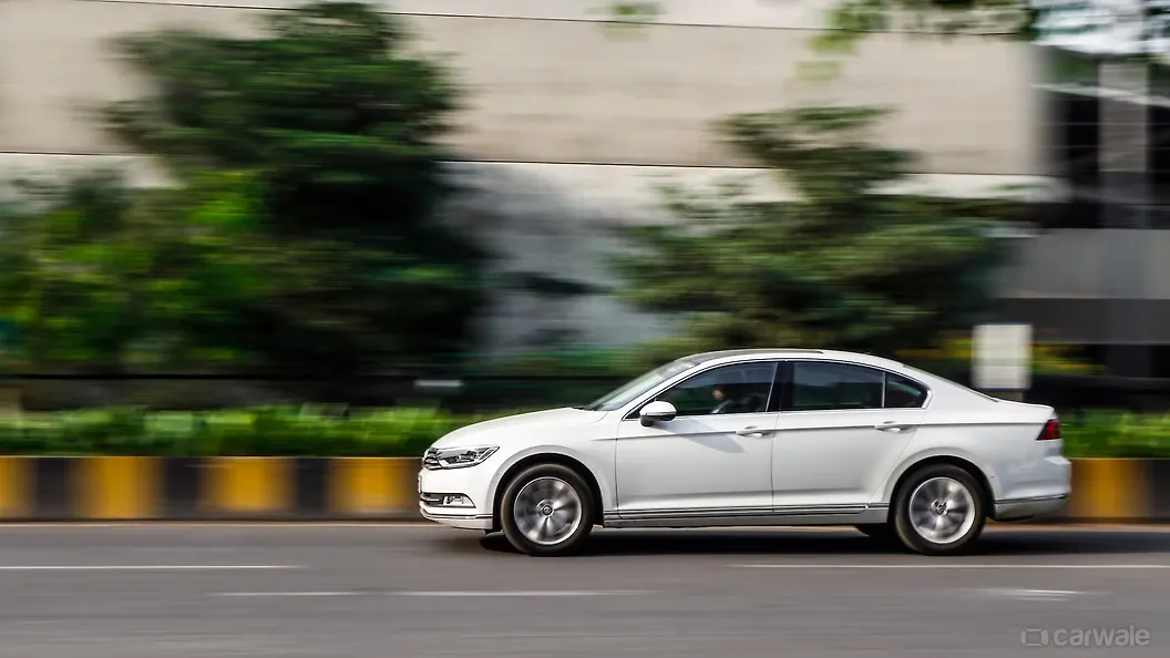 Passat Exterior Image, Passat Photos in India - CarWale