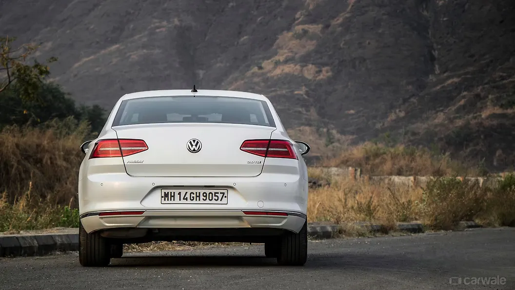 Passat Exterior Image, Passat Photos in India - CarWale