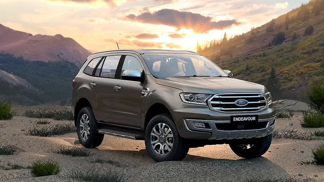 Ford Endeavour Photo, Right Front Three Quarter Image - CarWale