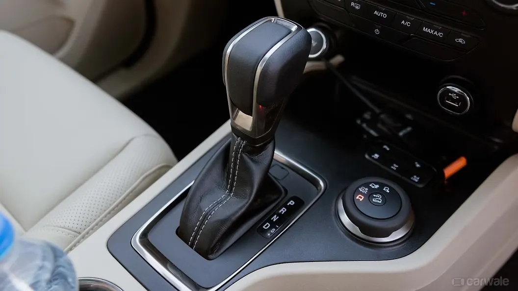 Endeavour [2016-2019] Interior Image, Endeavour [2016-2019] Photos in ...