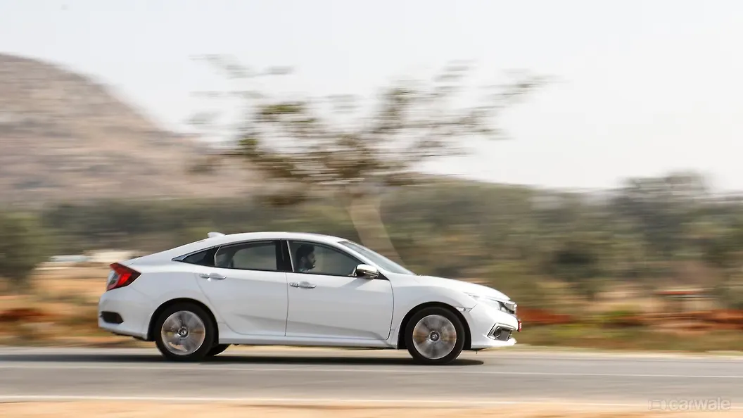 Civic Exterior Image, Civic Photos in India - CarWale