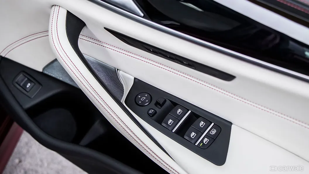 M5 Interior Image, M5 Photos in India - CarWale