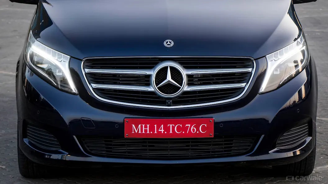 V-Class Exterior Image, V-Class Photos in India - CarWale