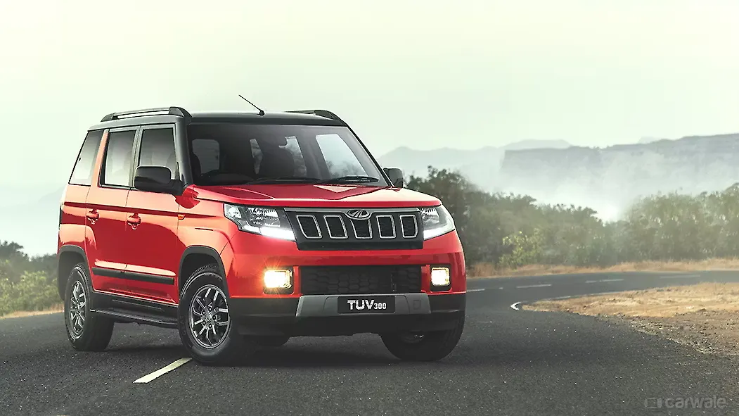 TUV300 Right Front Three Quarter Image, TUV300 Photos in India - CarWale