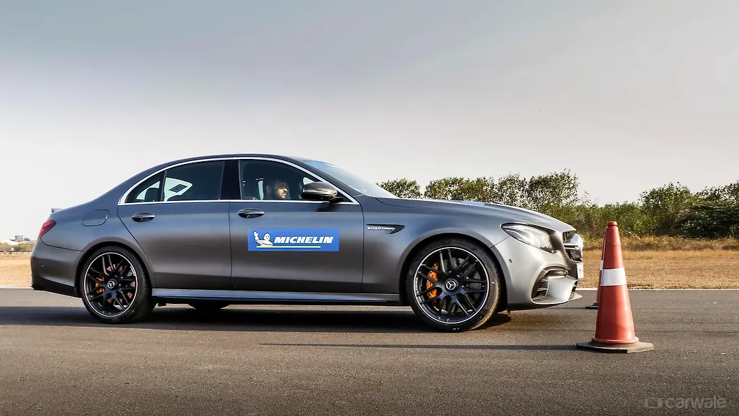 E-Class Exterior Image, E-Class Photos in India - CarWale