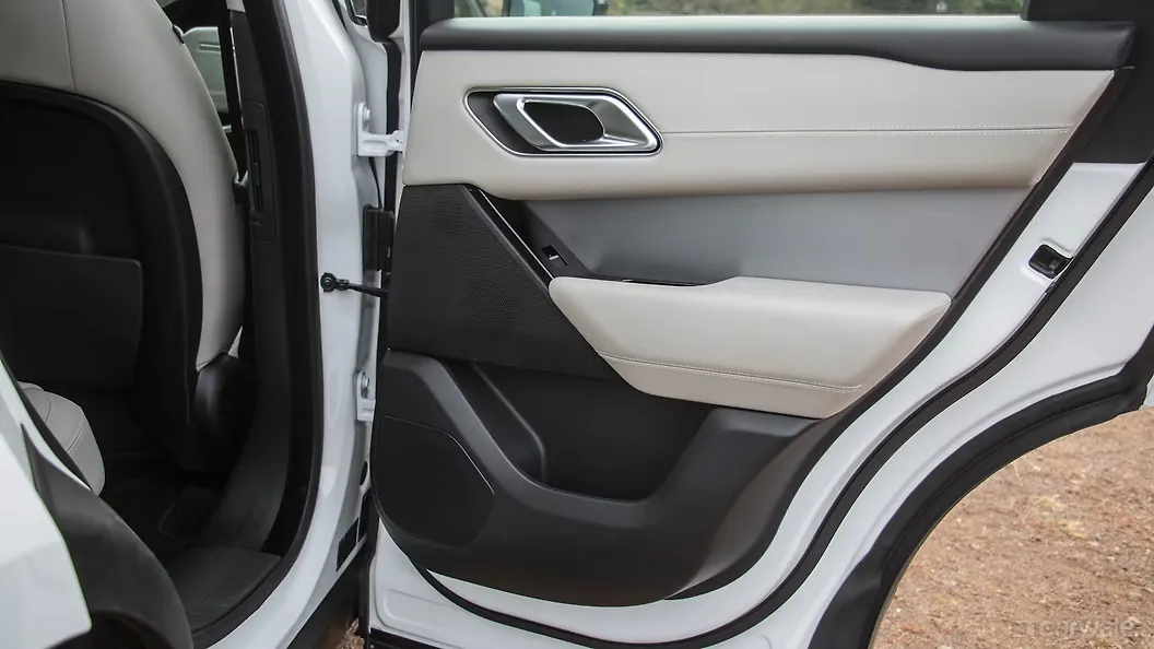 Range Rover Velar Interior Image, Range Rover Velar Photos in India ...