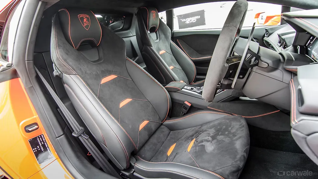 Huracan Evo Interior Image, Huracan Evo Photos in India - CarWale