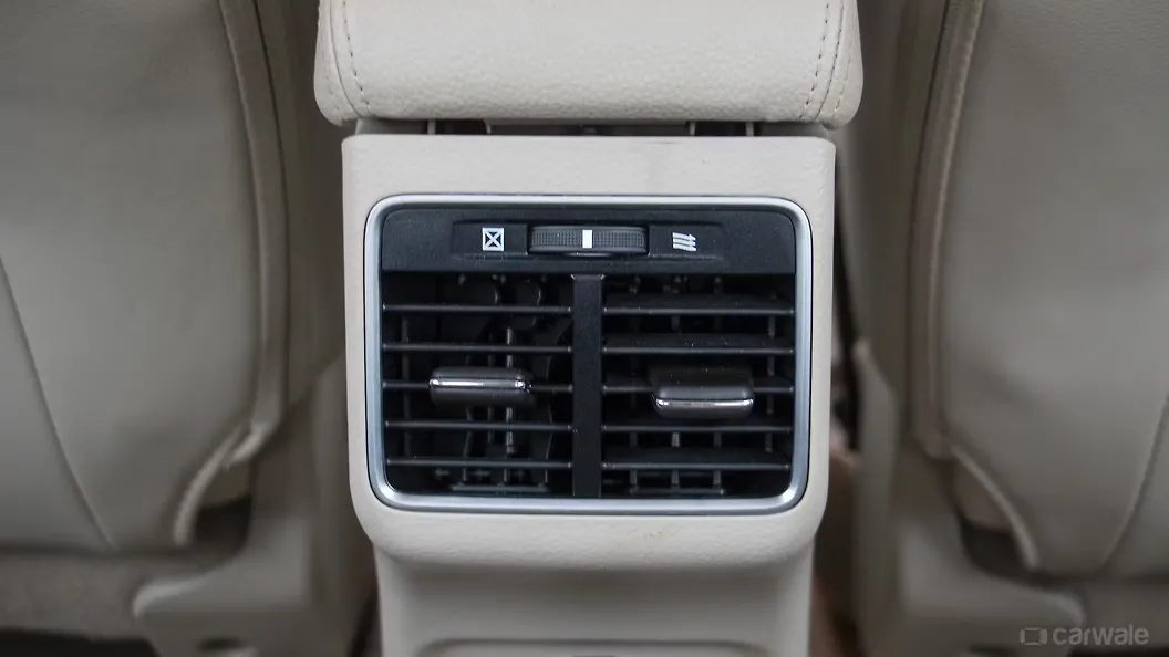 Ciaz Interior Image, Ciaz Photos in India - CarWale