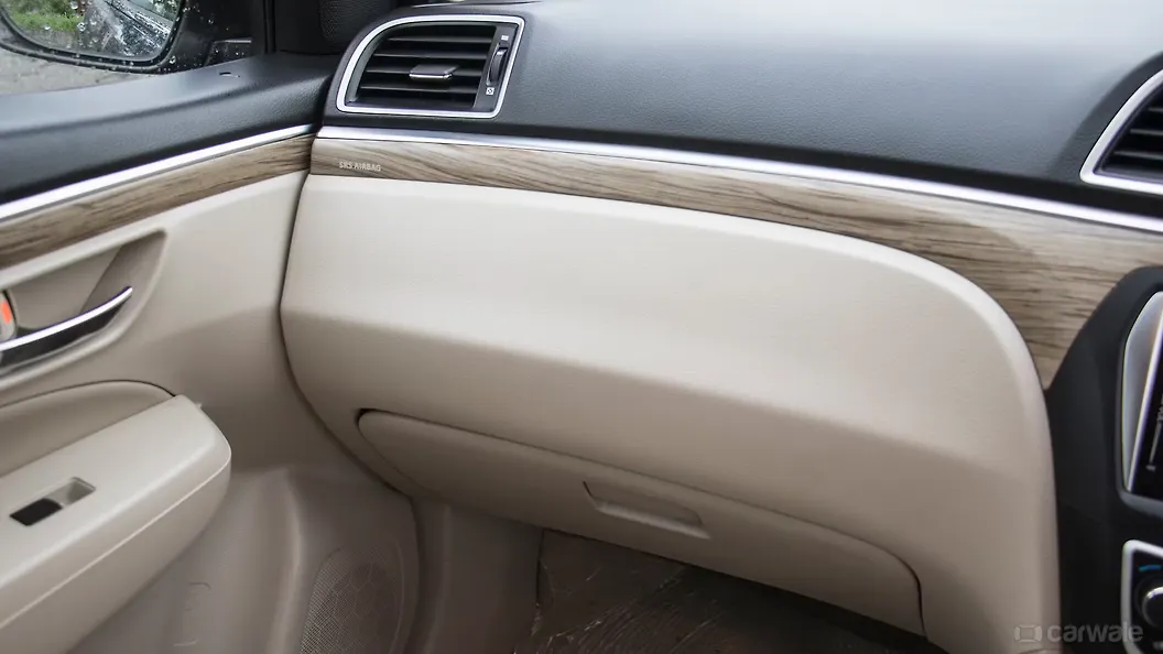 Ciaz Interior Image, Ciaz Photos in India - CarWale