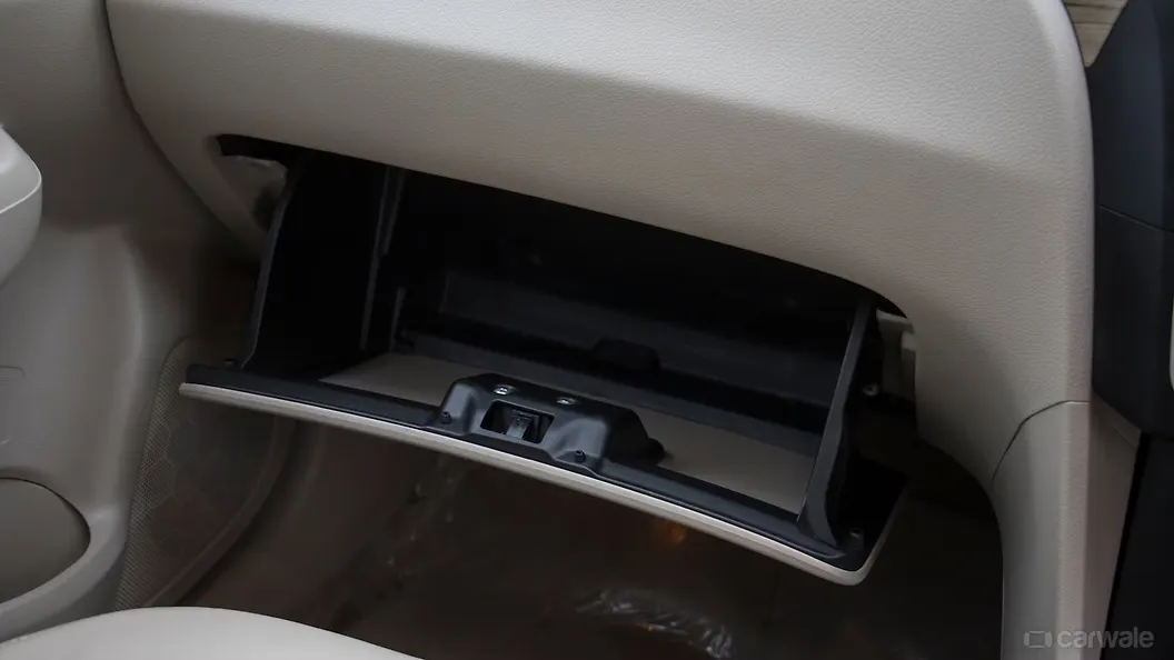 Ciaz Interior Image, Ciaz Photos in India - CarWale